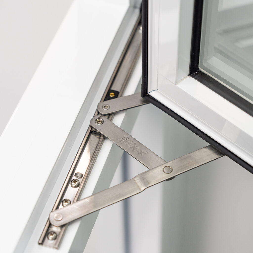 Casement Window with Strong Seal and Ventilation